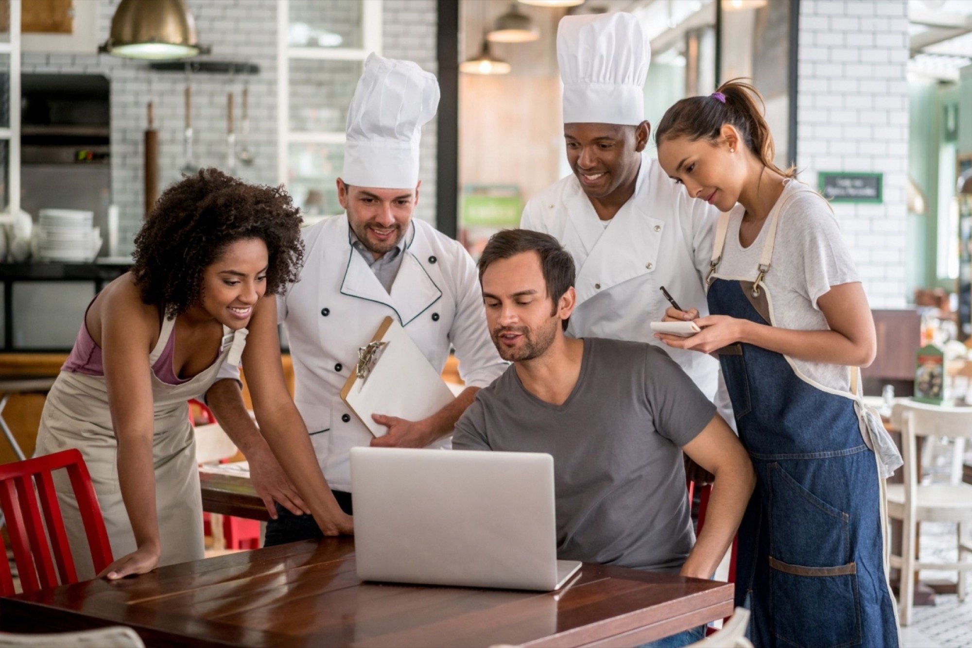 4 Reasons Your Restaurant Staff Will Love Employee Scheduling Software ...
