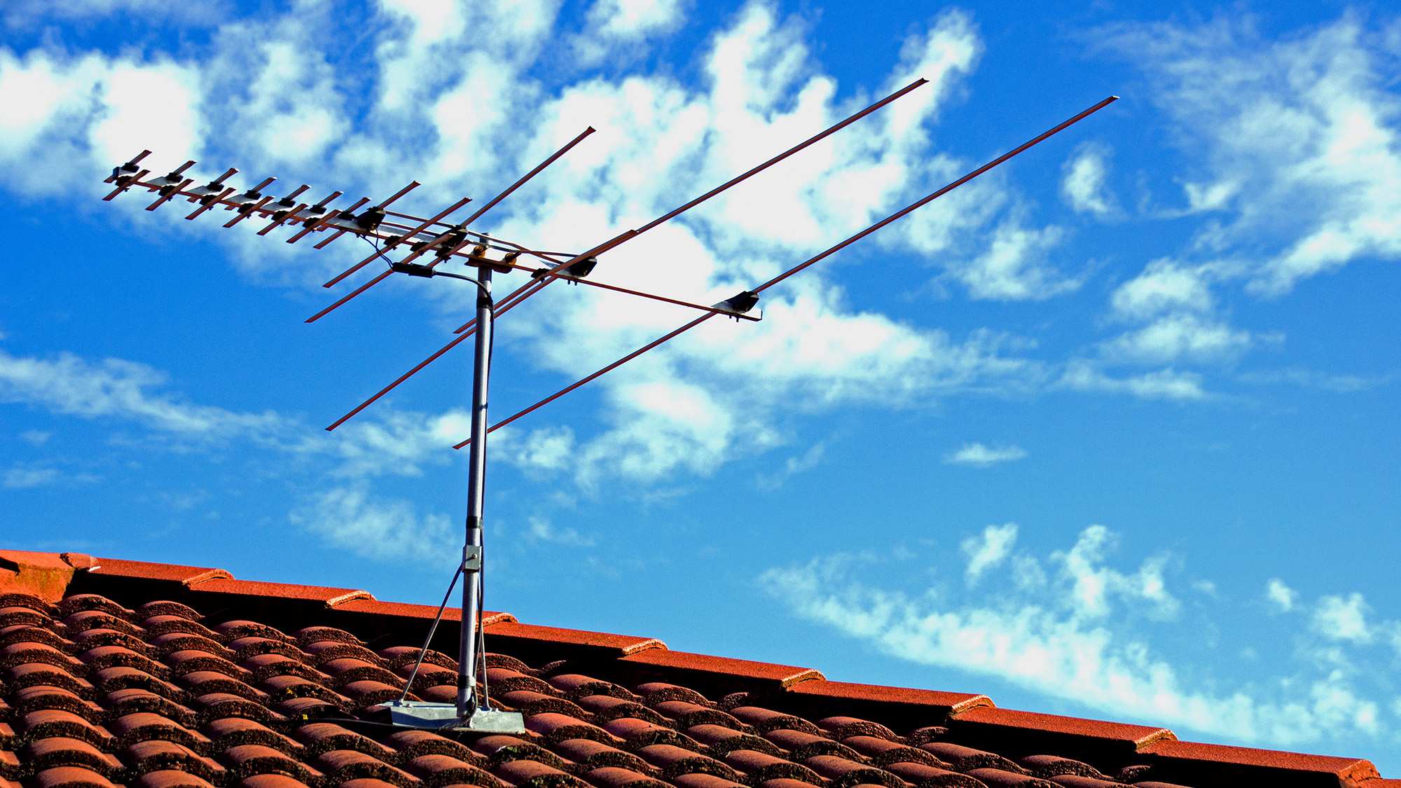 How to Choose a TV Antenna - 2020 Guide - BrandFuge