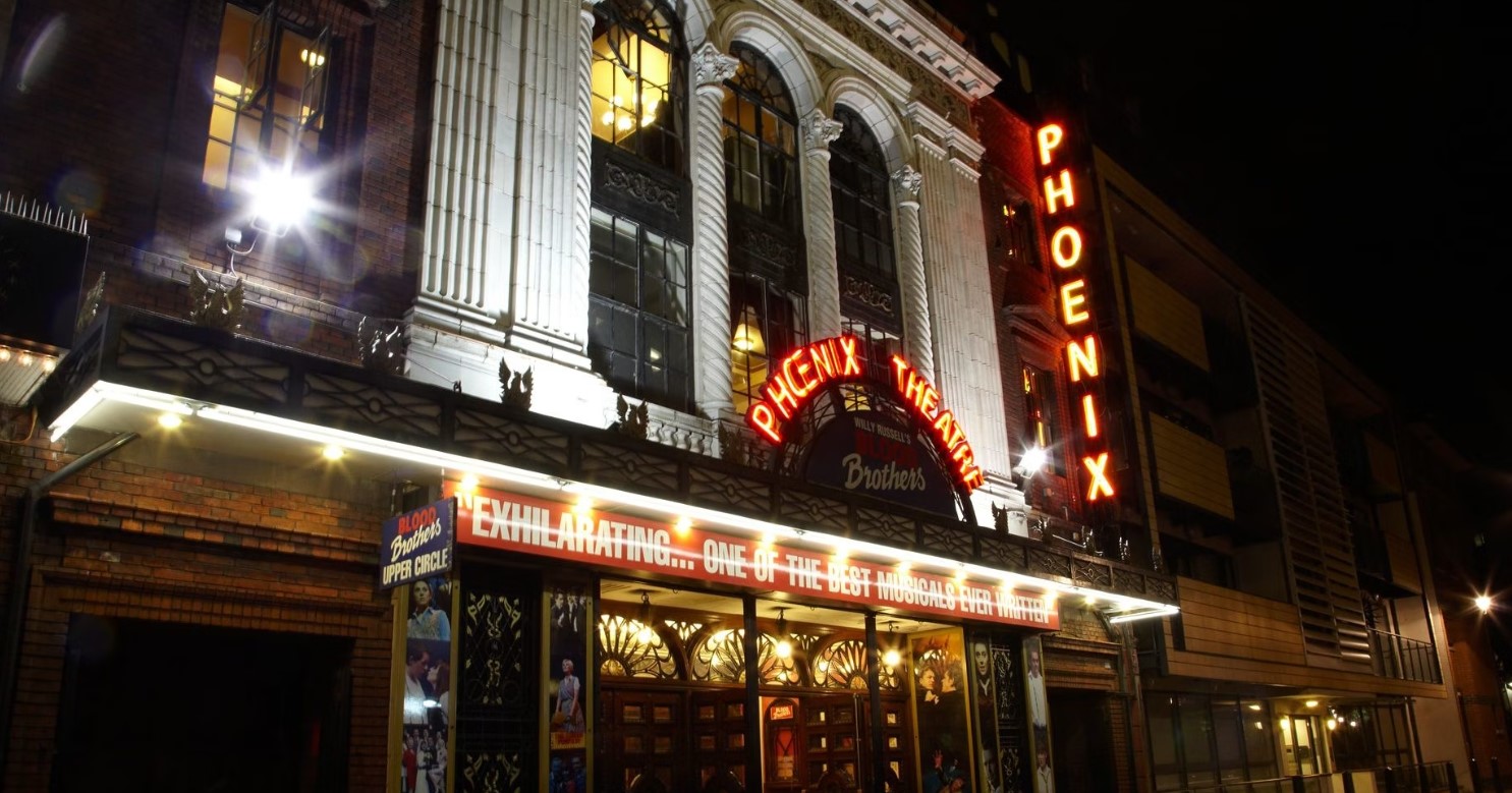 Nightlife in London for Singles: 8 Tips to Party Like a Local - BrandFuge